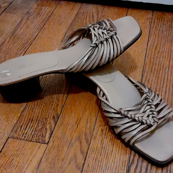 Etienne Aigner | Shoes | Etienne Aigner Vintage Leather Sandals | Poshmark